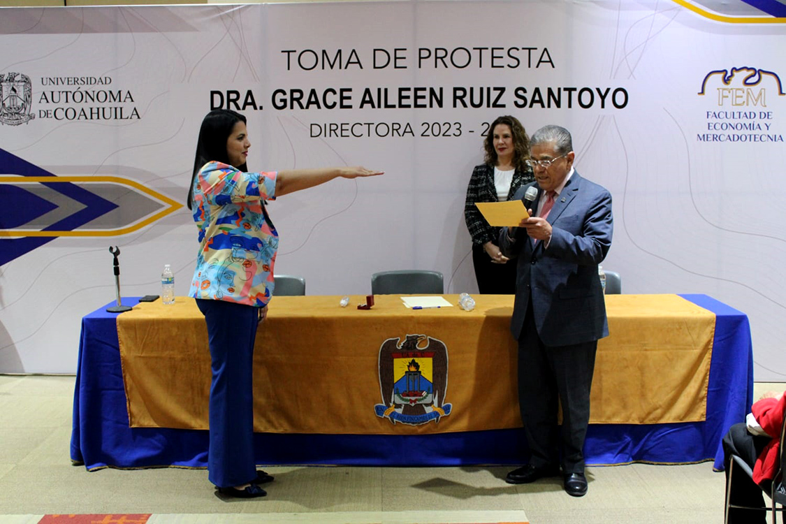 Toma Protesta la Dra. Grace Aileen Ruíz Santoyo como Directora de la ...