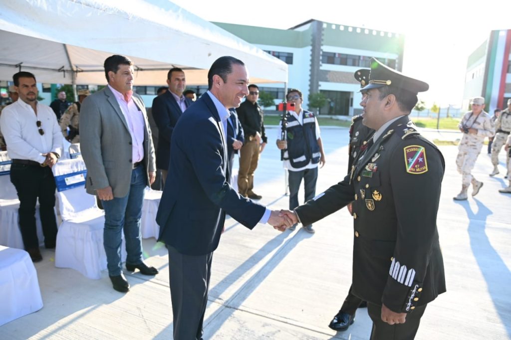 ASISTE ALCALDE EMILIO DE HOYOS A LA TOMA DE POSESIÓN DEL GENERAL ...