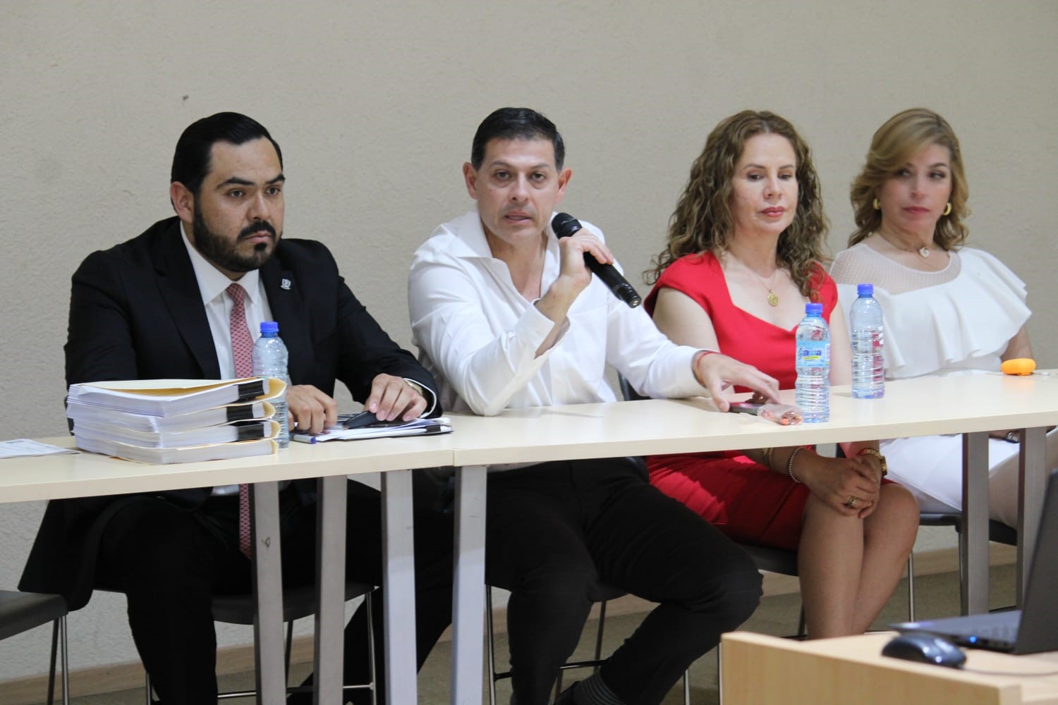 Ante Directores de las Tres Unidades de la UAdeC se Presentaron las ...