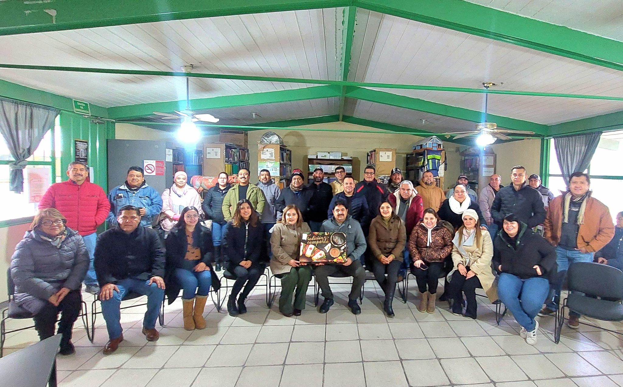 Instruye Víctor Leija coordinación y unidad con directivos de escuelas