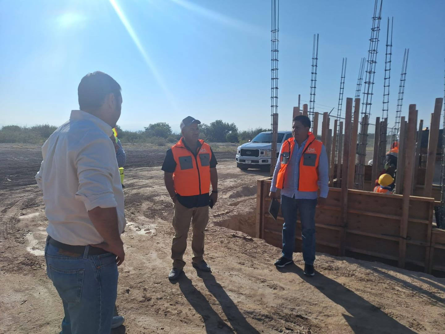 SUPERVISA VÍCTOR LEIJA AVANCES EN LA PLANTA TRATADORA DE AGUAS RESIDUALES