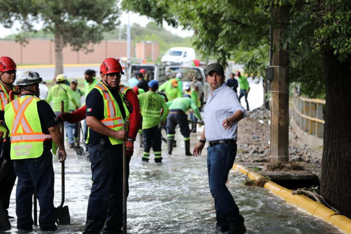Coordina Javier Díaz trabajos de limpieza tras lluvias